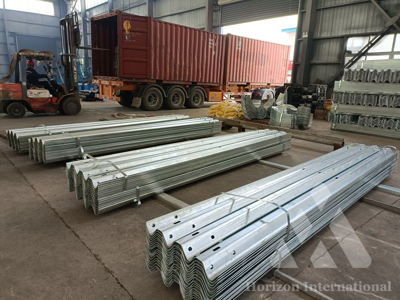 Aashto M180 TL3 TL4 thrie beam three waves guardrails-Shandong Horizon ...