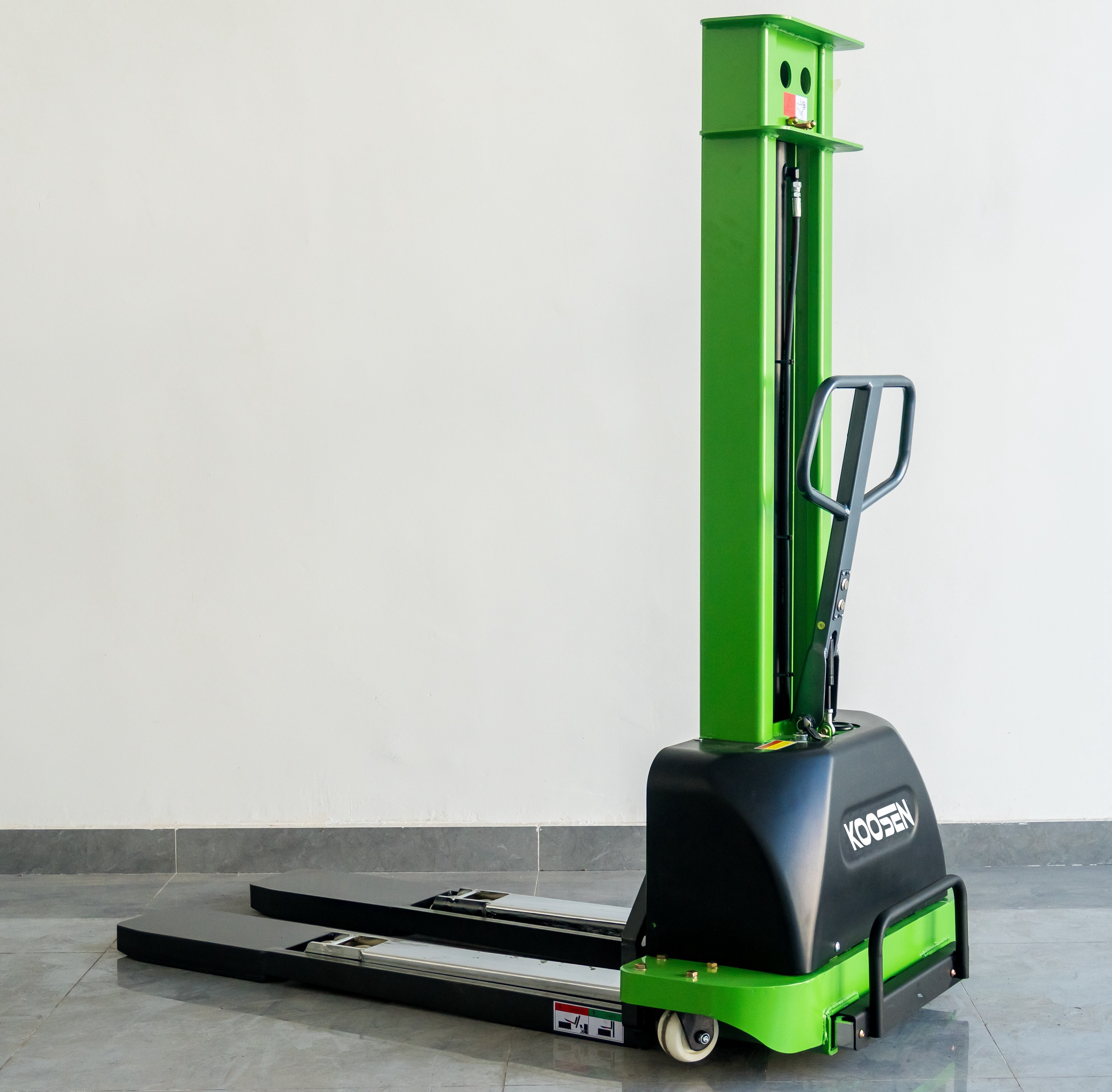 Self Lifting Stacker & Portable Stacker - Efficient Material Handling ...