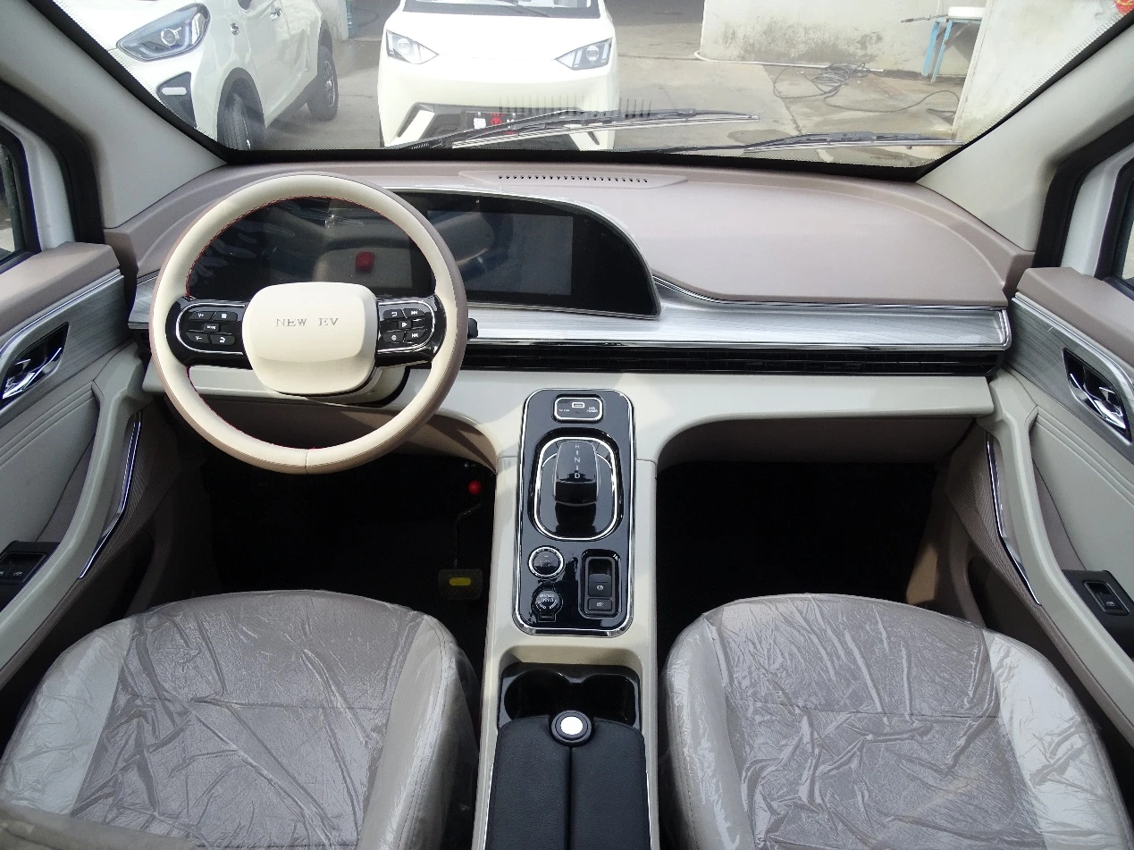 New Model Luxury Electric Four-Wheeler with 4500W Power 4-Seater ...